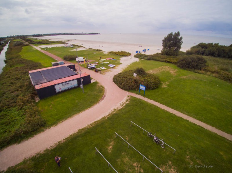 Workum: Surf- und Kitespot in der Region Ijsselmeer